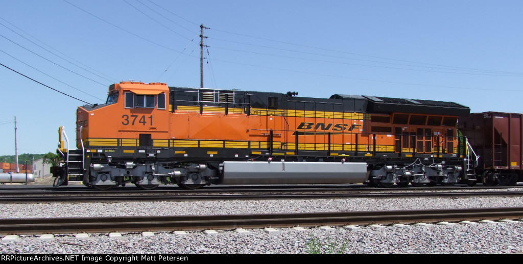 BNSF 3741